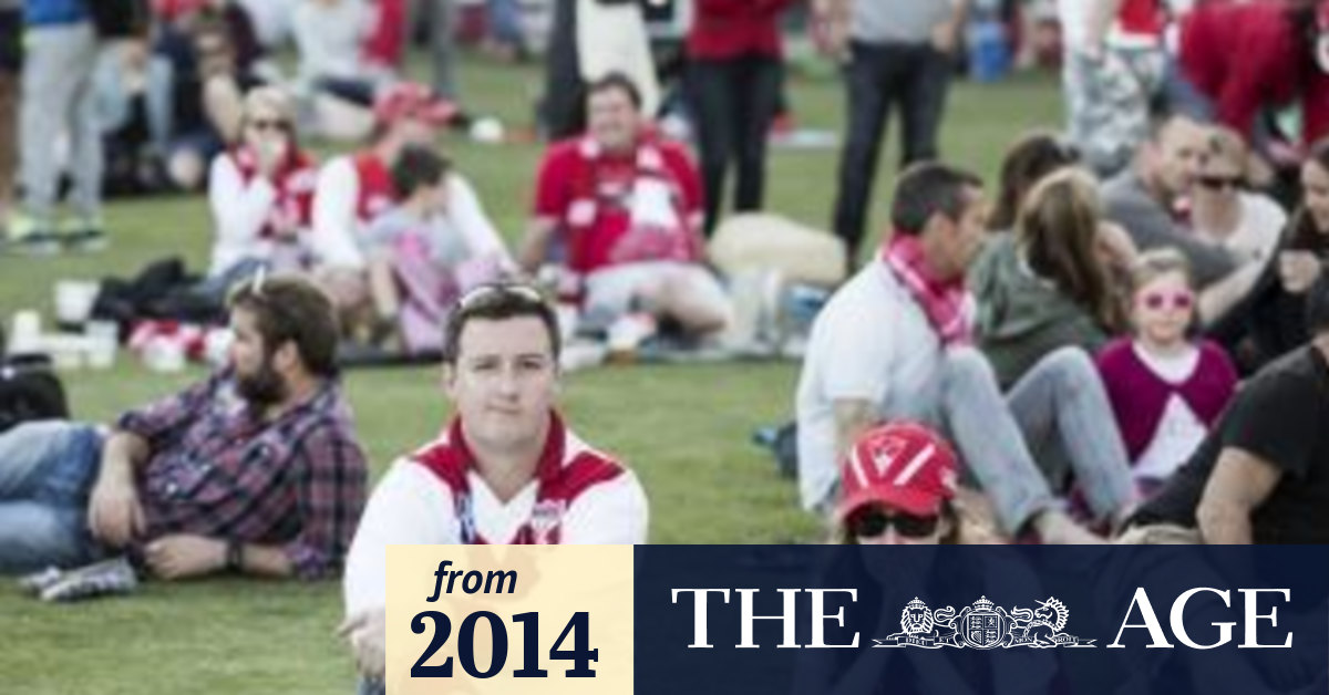 All hope past, Sydney Swans fans dolefully abandon the SCG