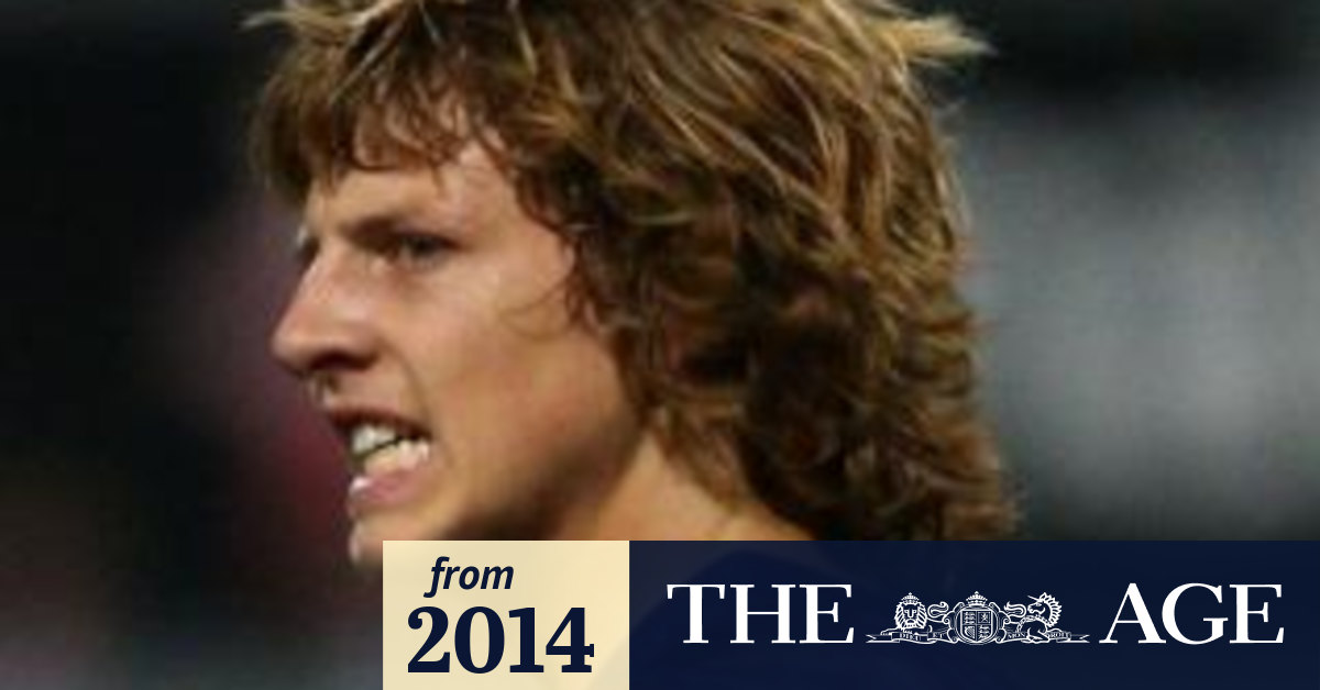 Nat Fyfe signs three-year deal with Fremantle