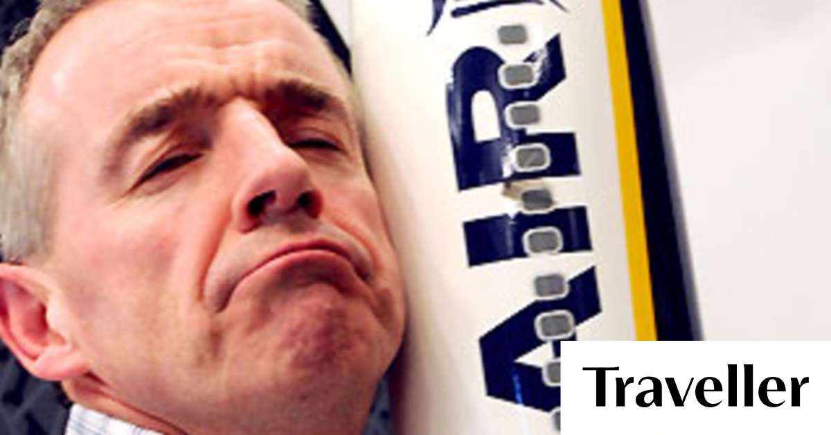 Ryanair investigated over exit row charges