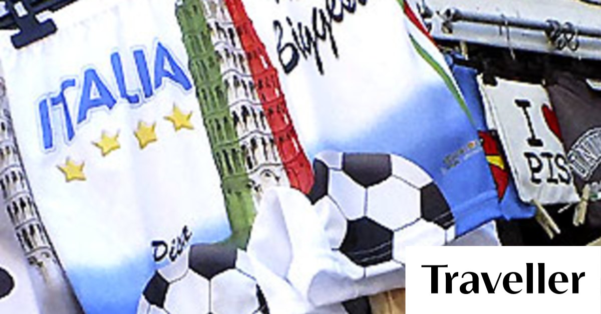 Stiff fines for raunchy souvenirs in Pisa