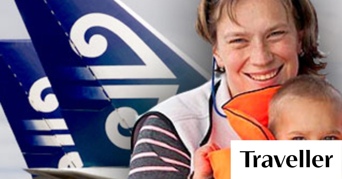 Mother 'humiliated' after being kicked off flight due to toddler