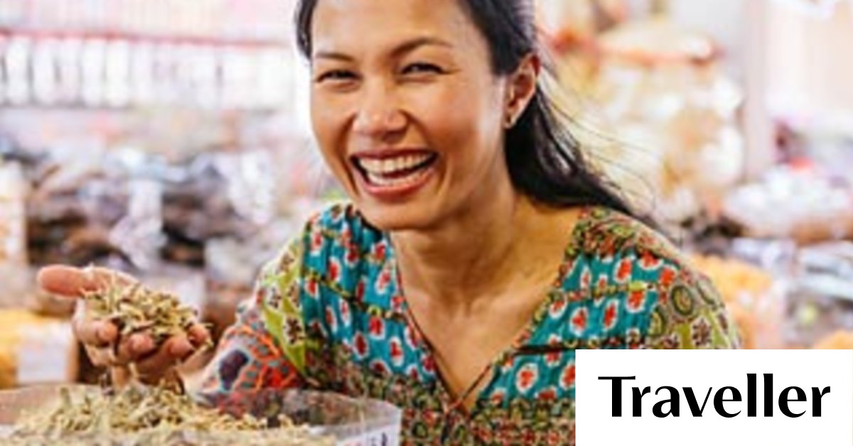 How to eat like a local in Singapore with ex-Masterchef contestant ...