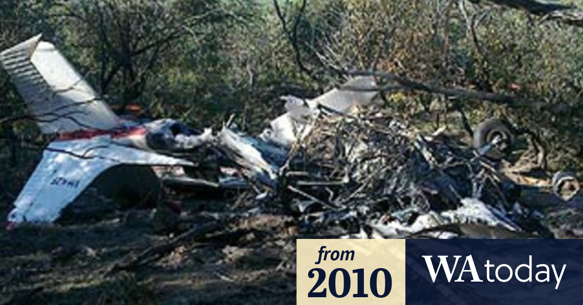 Runway tree stump caused plane crash death