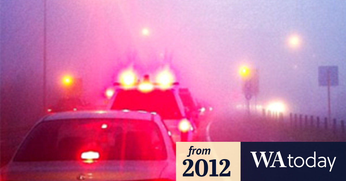 Thick fog sparks Perth flight back log