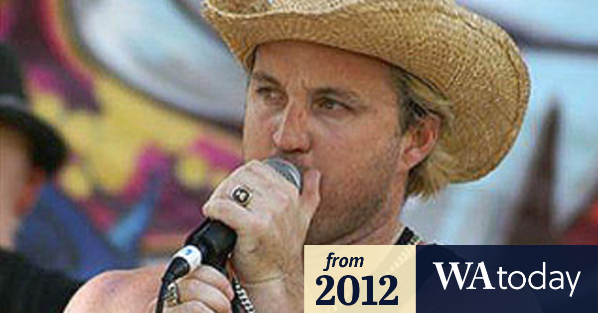 Perth singer dies from suspected heart attack on stage