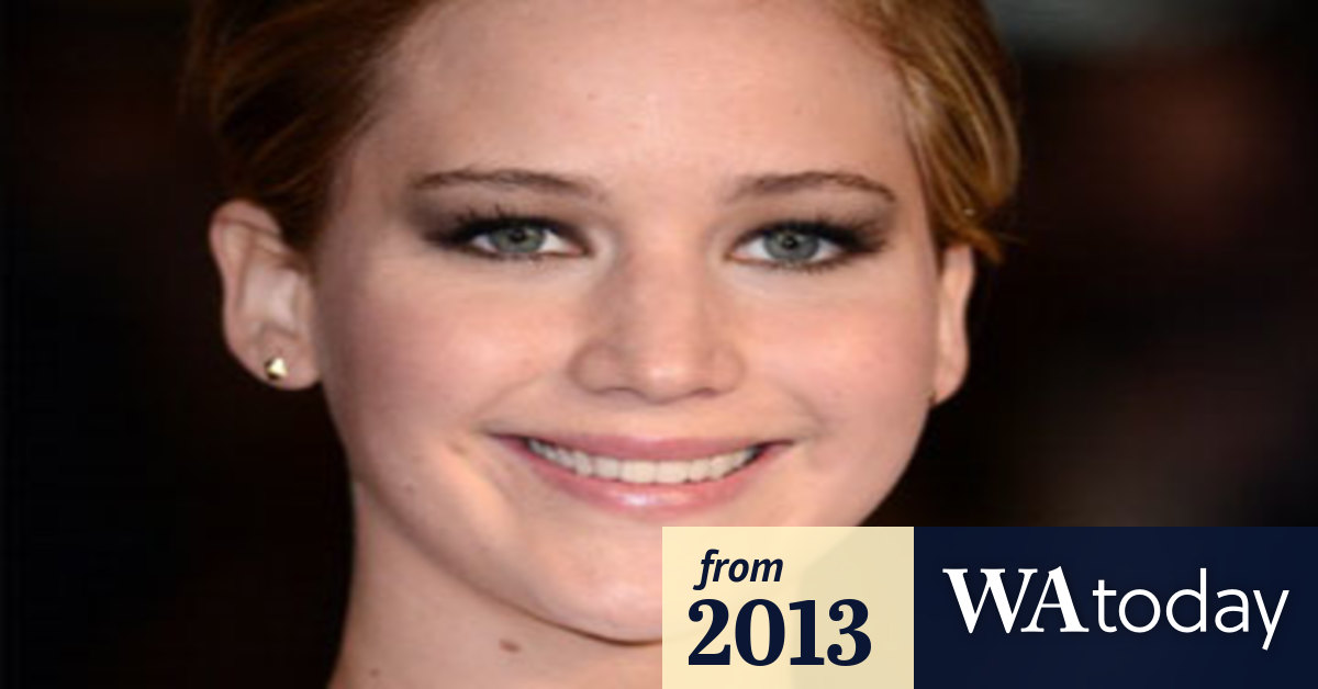 Jennifer Lawrence walks off red carpet to comfort crying fan