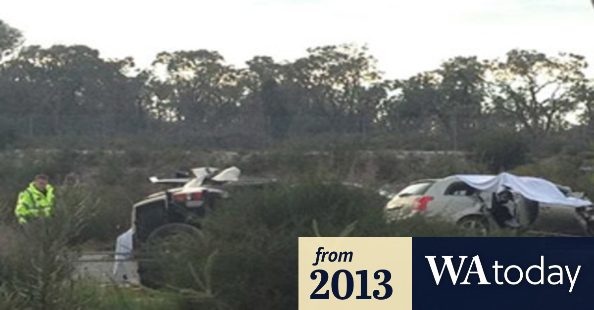 Roads open after fatal Roe Highway crash