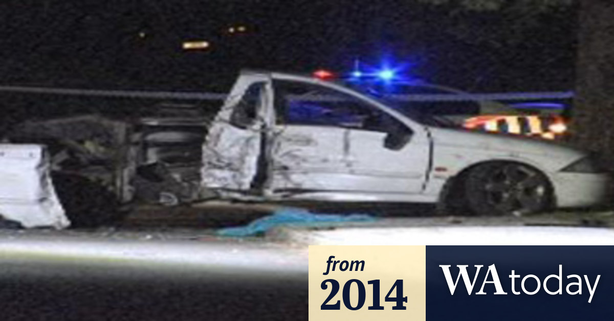 Three injured as ute crashes into tree