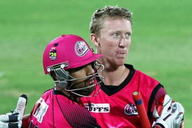 Big Bash: Jordan Silk puts spotlight back on batting after miracle catch