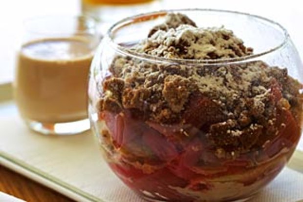 Three of a kind: fruit crumble