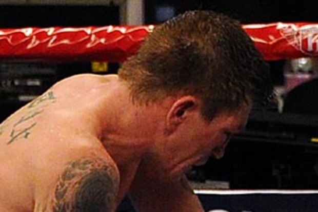 Hatton quits after boxing comeback loss