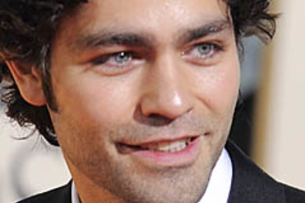 Grenier shows his sympathy for the paparazzi