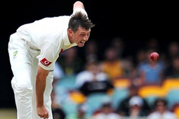 New-ball pair put smile on Ricky's dial