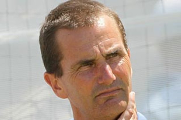 Outgoing CA chairman fights for Hilditch