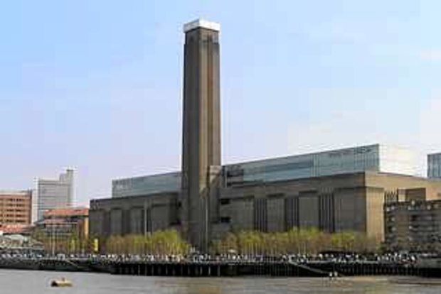 Tate Modern chief casts eye to Australia