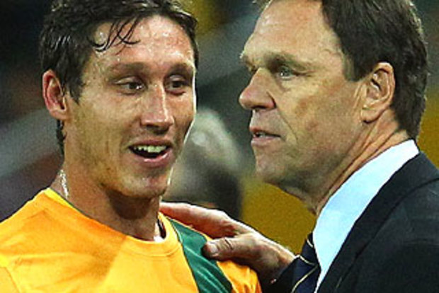 Osieck overhauls defence to kick-start campaign