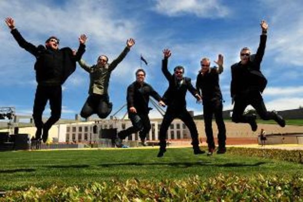 INXS to headline with new lead singer