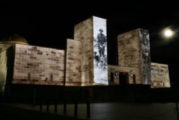 Cooma artist Imants Tillers designs Gallipoli centenary tapestry