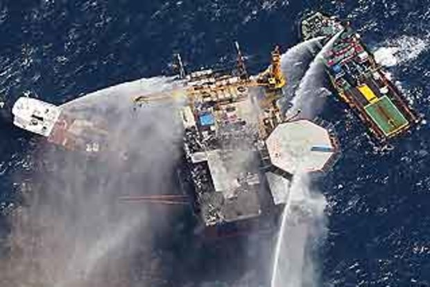 Oil platform explodes in Gulf of Mexico