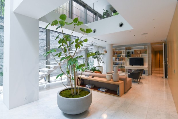 The super rich are snapping up Tokyo’s new ultra-luxury homes