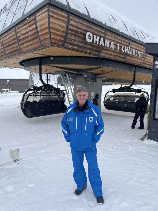Australians ride out the COVID freeze on Japan’s ski boom