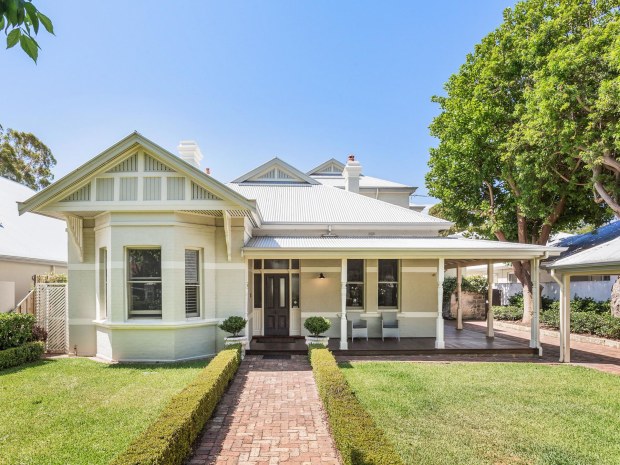 Perth couple 'downsizes' into $4m, 6-bedroom house