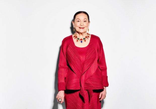 Anne Schofield gives $2 million jewellery collection to Powerhouse Musuem