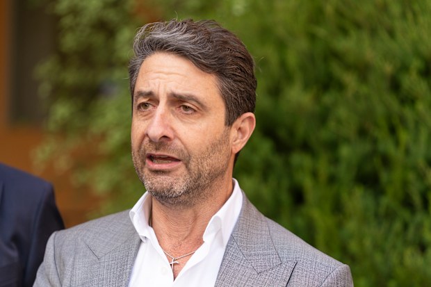 Healthscope staff back salary plan proposed by CEO Tino La Spina to ...