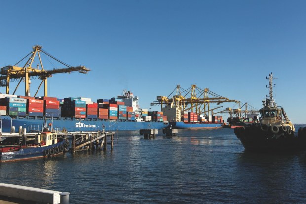 MacCap drafts in former Mac bankers for Quantem sale