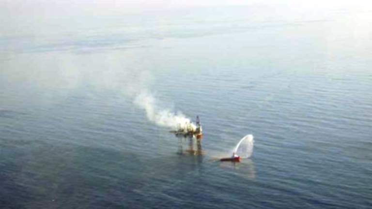 Oil-spewing rig off WA ablaze
