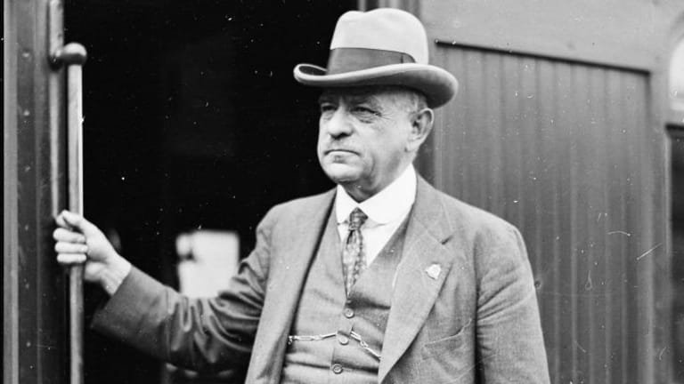 Reviews: Secrets of the Anzacs - Untold Story of Venereal Disease ...