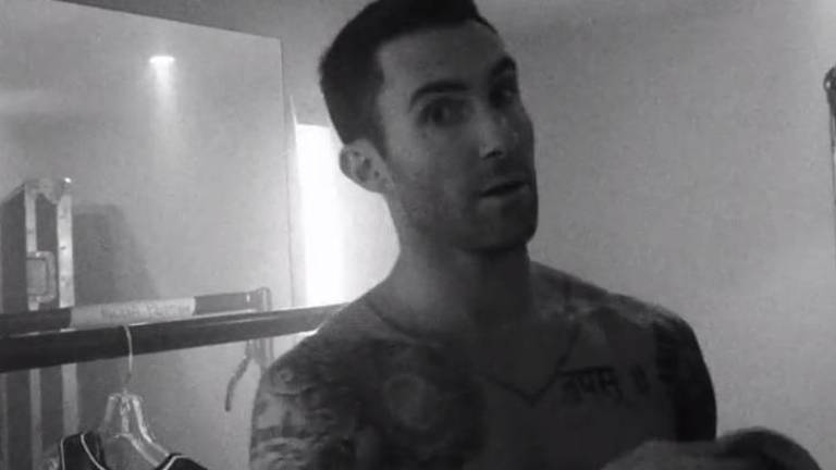 Adam Levine shows his bare bum in steamy new Maroon 5 video