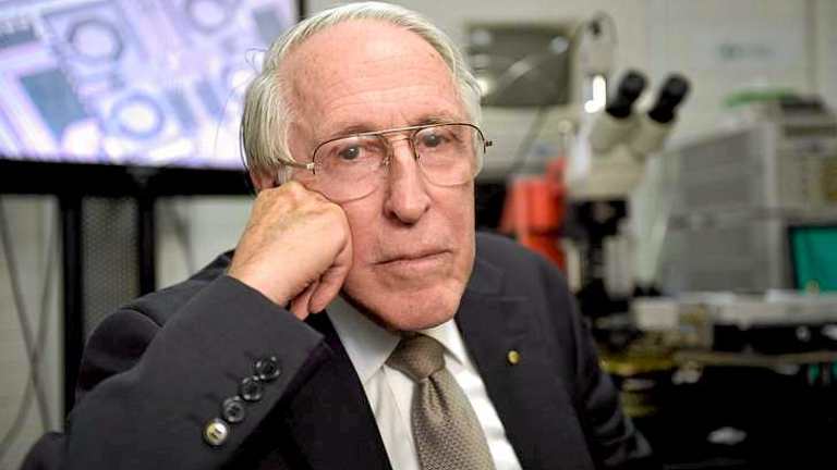 Bionic ear inventor Graeme Clark slams sackings at NICTA