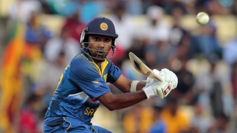 Sri Lanka's Mahela Jayawardene to retire from Tests