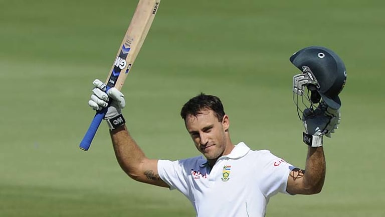 Heroic du Plessis guides South Africa to thrilling draw
