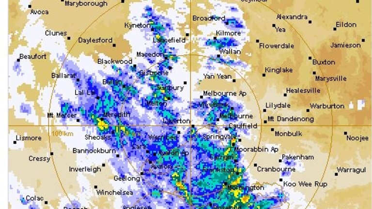 Melbourne weather: Damaging winds cause chaos throughout Victoria