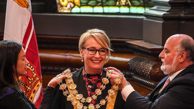 Melbourne's new lord mayor Sally Capp sworn in at Town Hall