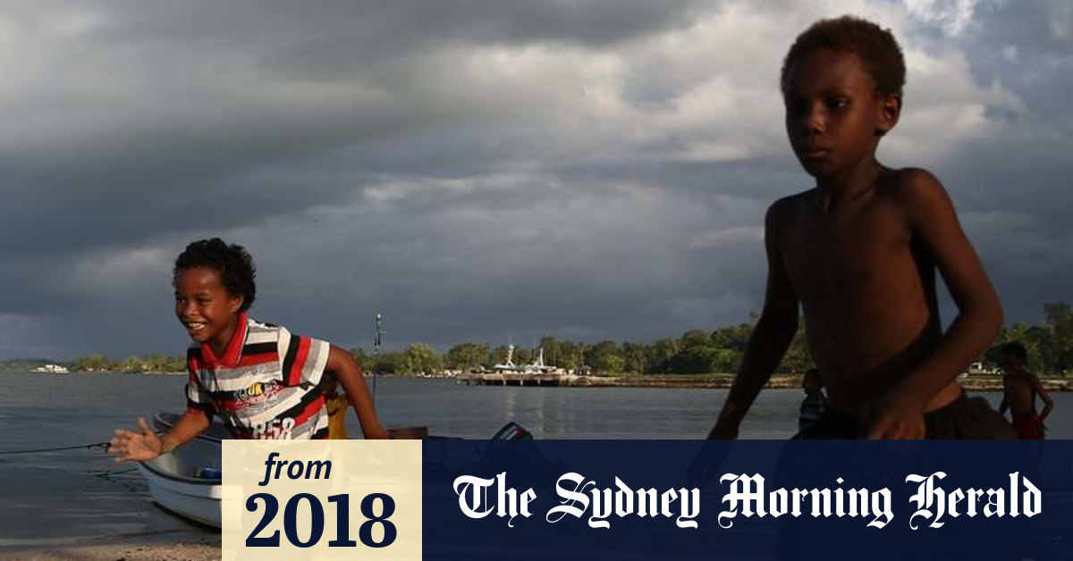 Manus Island: Rohingya man 'deliberately jumped' to death from moving bus