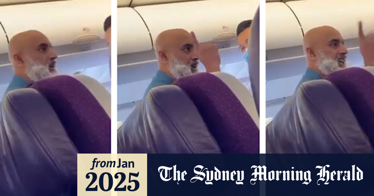 Bomb threat on Malaysia Airlines flight MH122 out of Sydney Airport