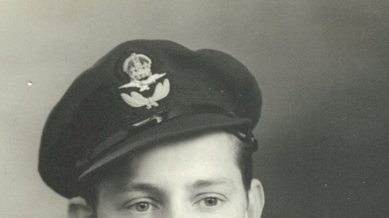 Fred Phillips, bomber pilot and respected Qantas captain