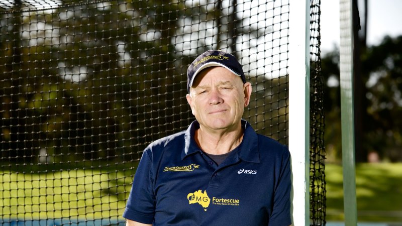 Hockey great Ric Charlesworth says cricketers need to focus on fielding