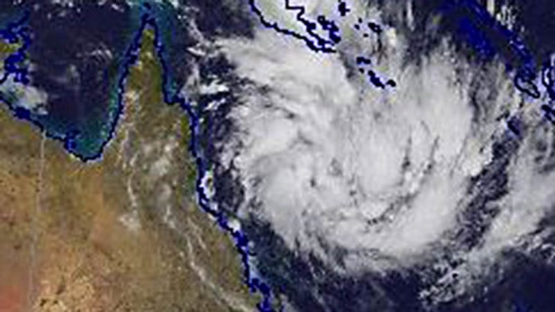 Video: Tropical Cyclone Debbie explained