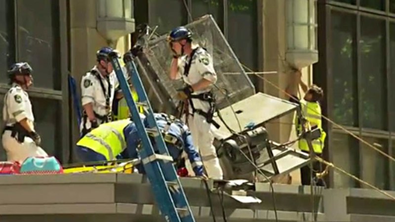 Video: Two fall in window cleaning accident