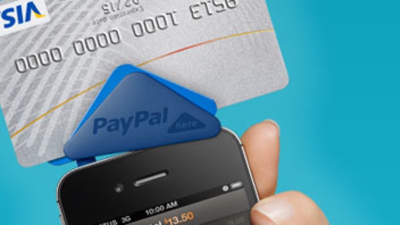 PayPal launches smartphone credit card reader
