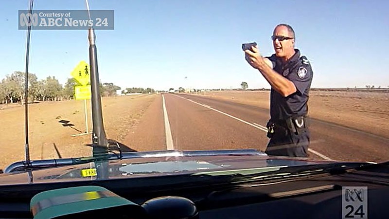 Video Cop Pulls Gun On Driver