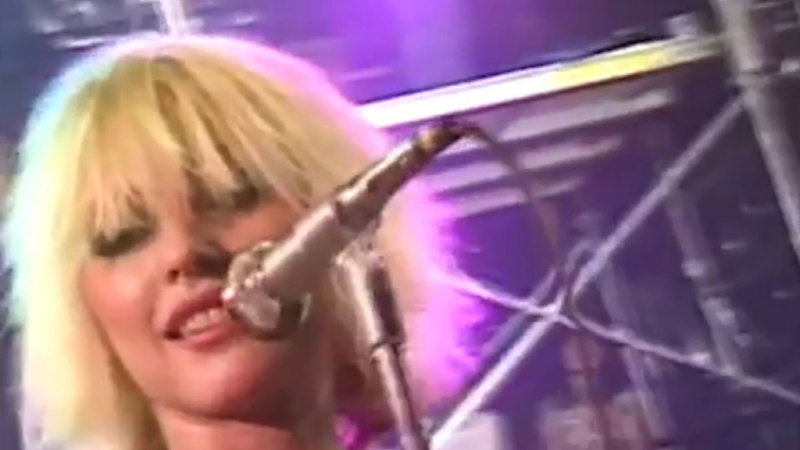 Video: Blondie 'Dreaming' official music video