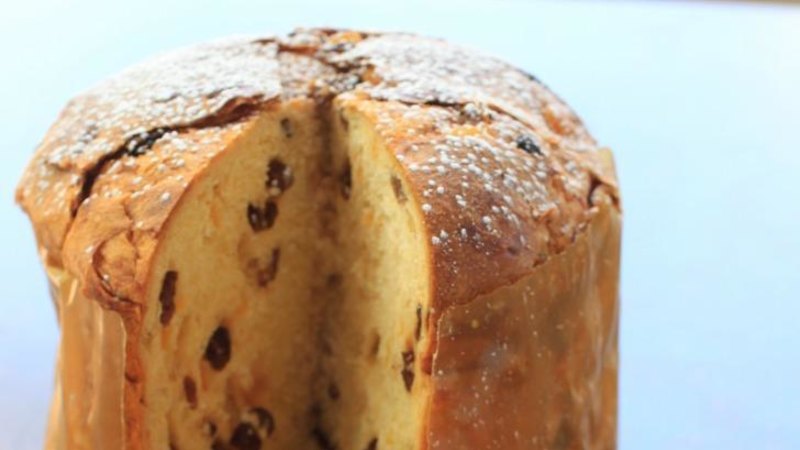Panettone sales defy Italy's crisis