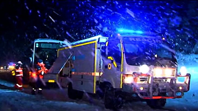 Video: Snow rescue in western NSW