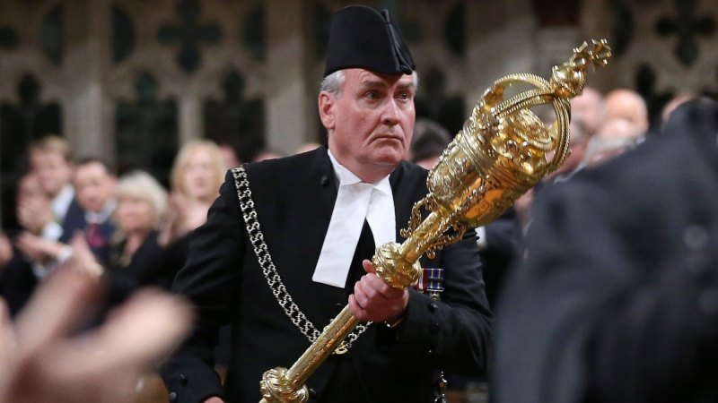 Standing ovation for Canadian hero Sergeant-at-Arms Kevin Vickers