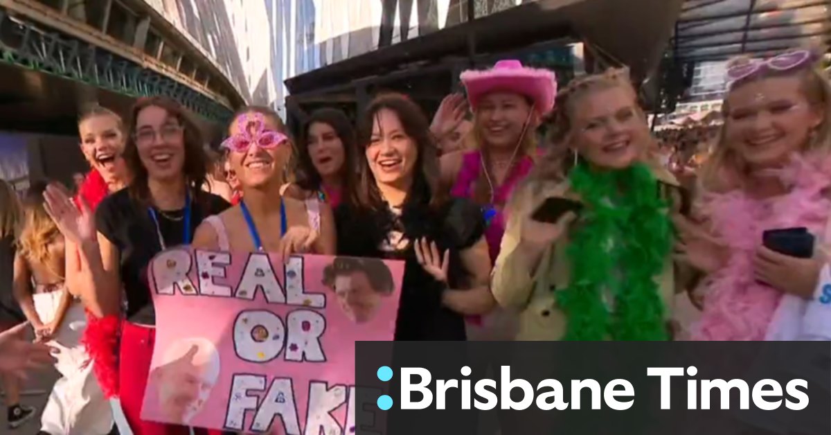 Excited Harry Styles fans pack Melbourne﻿ – Robert